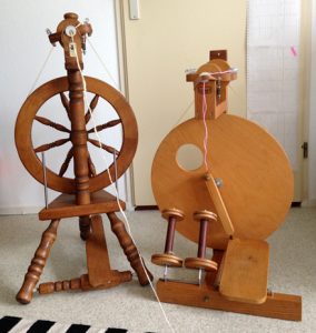 Twee spinnewielen - Blog van Ellen Bruijs